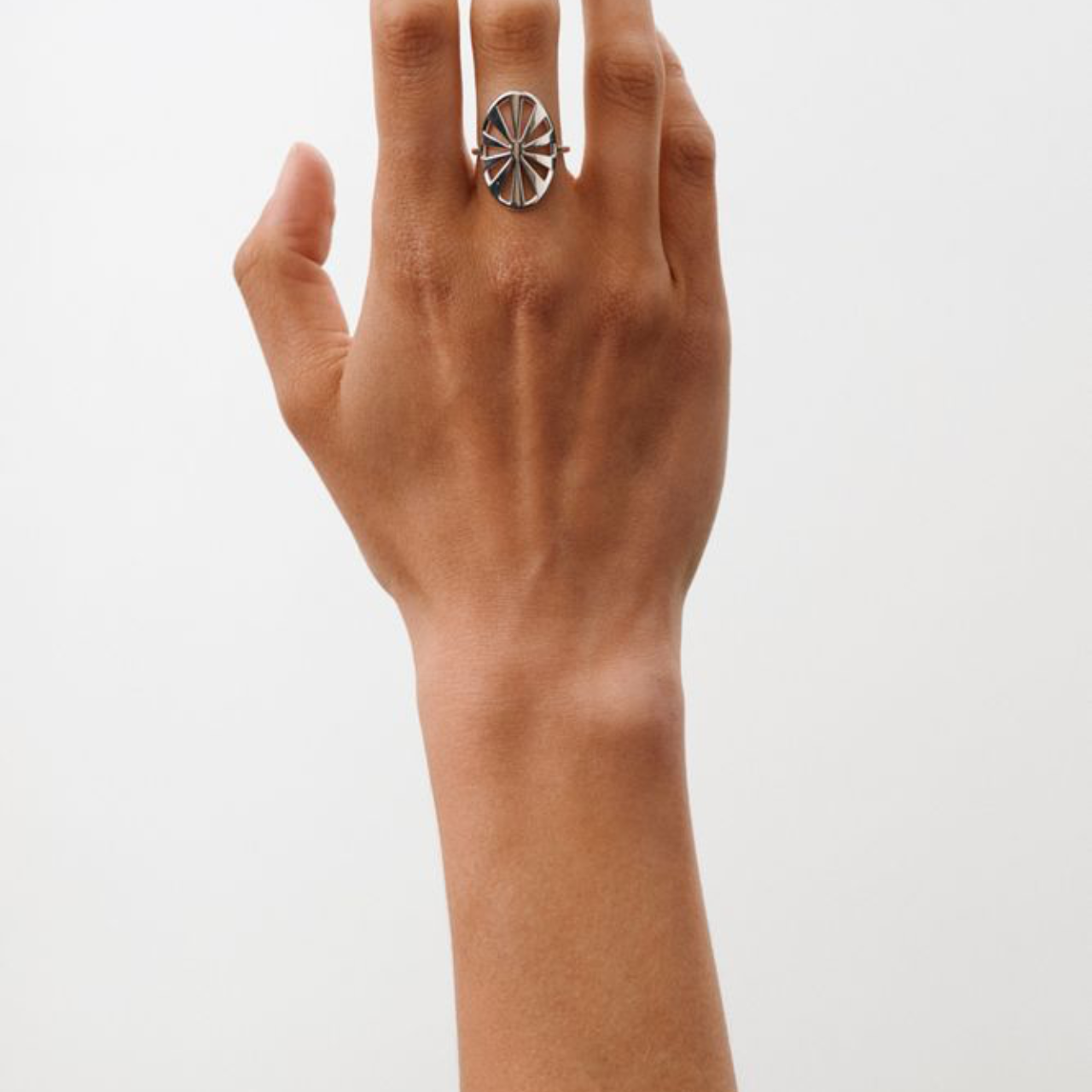 Silver Misty Light Ring: Elegance in Design and Form
